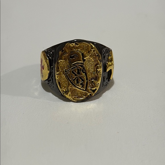 Accessories | 925 Gold And Black Crusader Mens Ring 8 | Poshmark